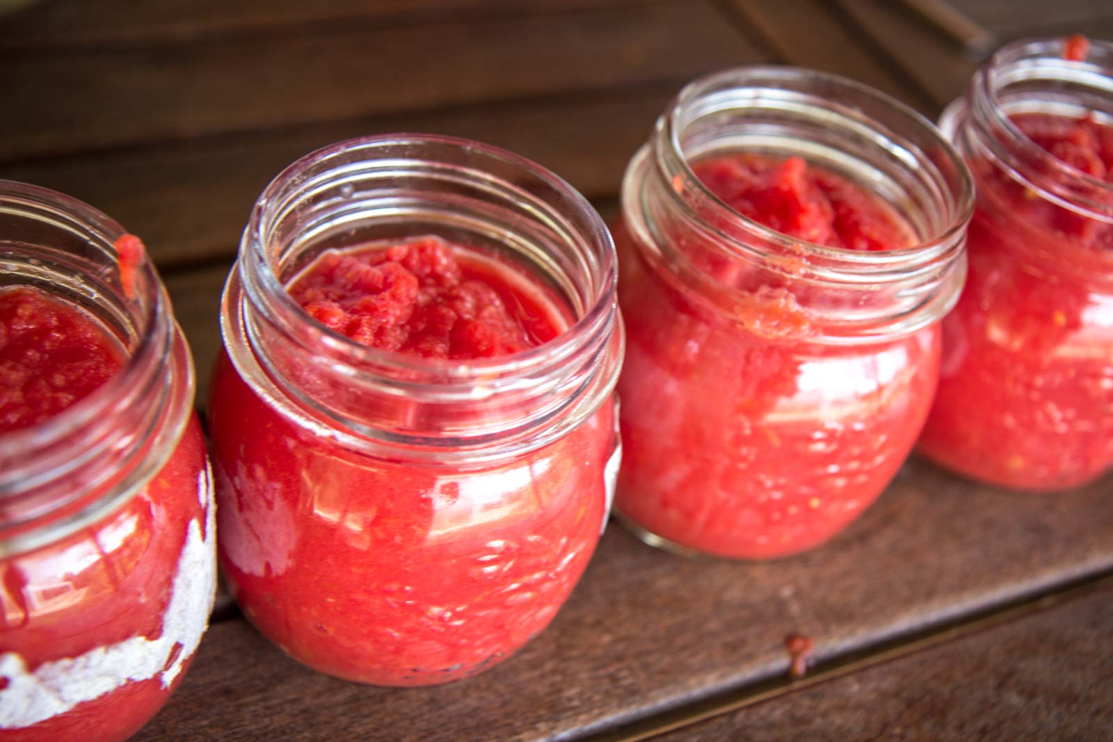 How to make tomato passata