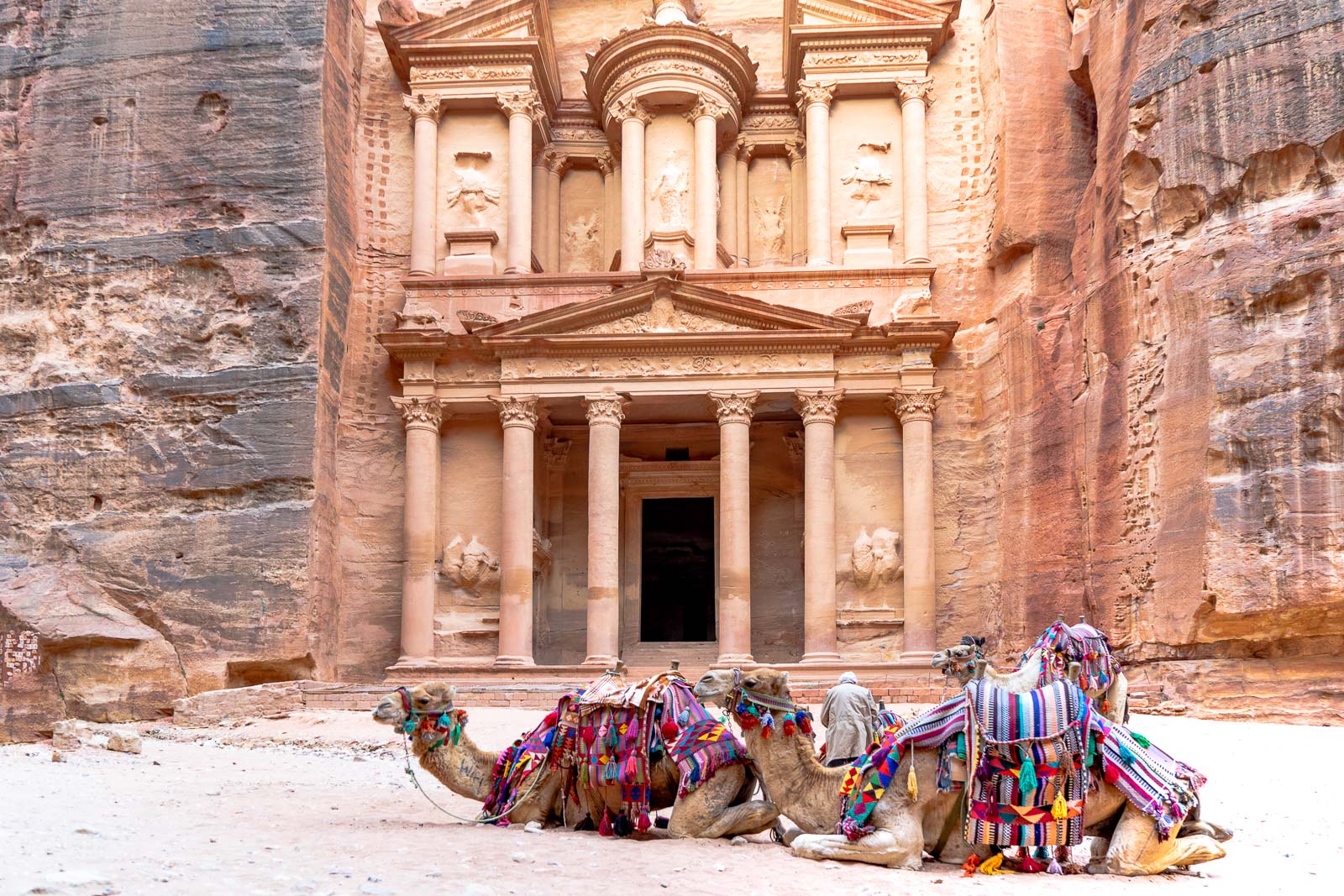 Travelling to Jordan with an organised tour group - why I loved it! (2023)