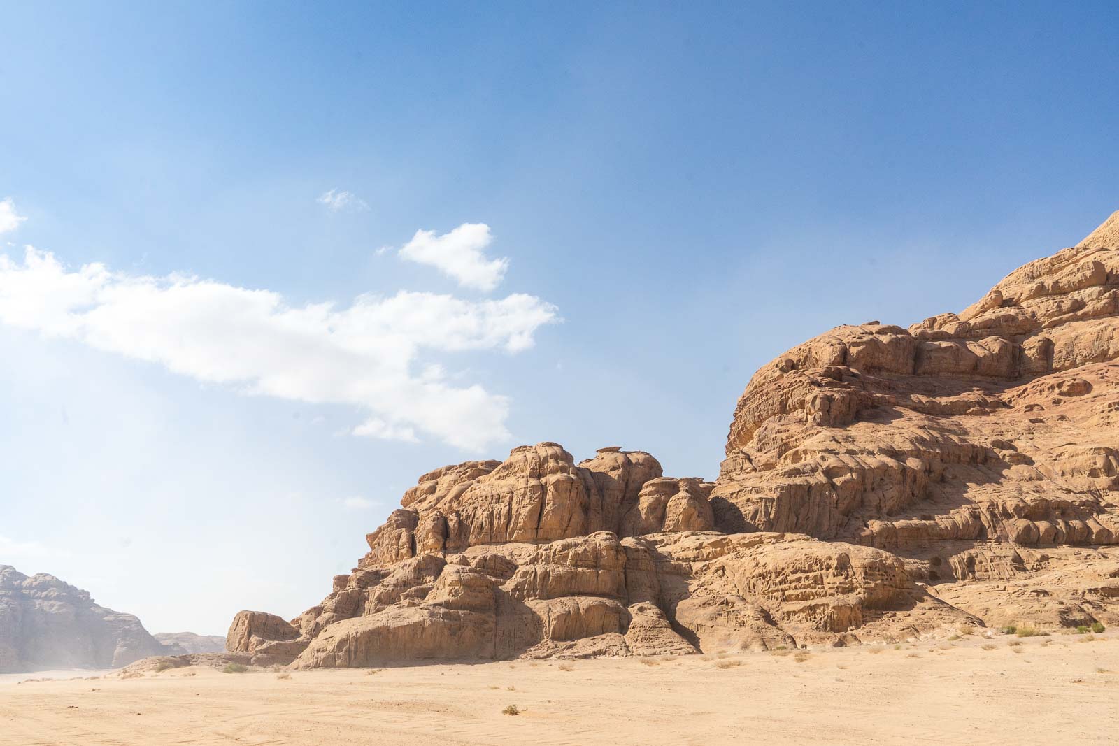 A Wadi Rum jeep tour: Here's the best way to see the Jordan desert! (2023)